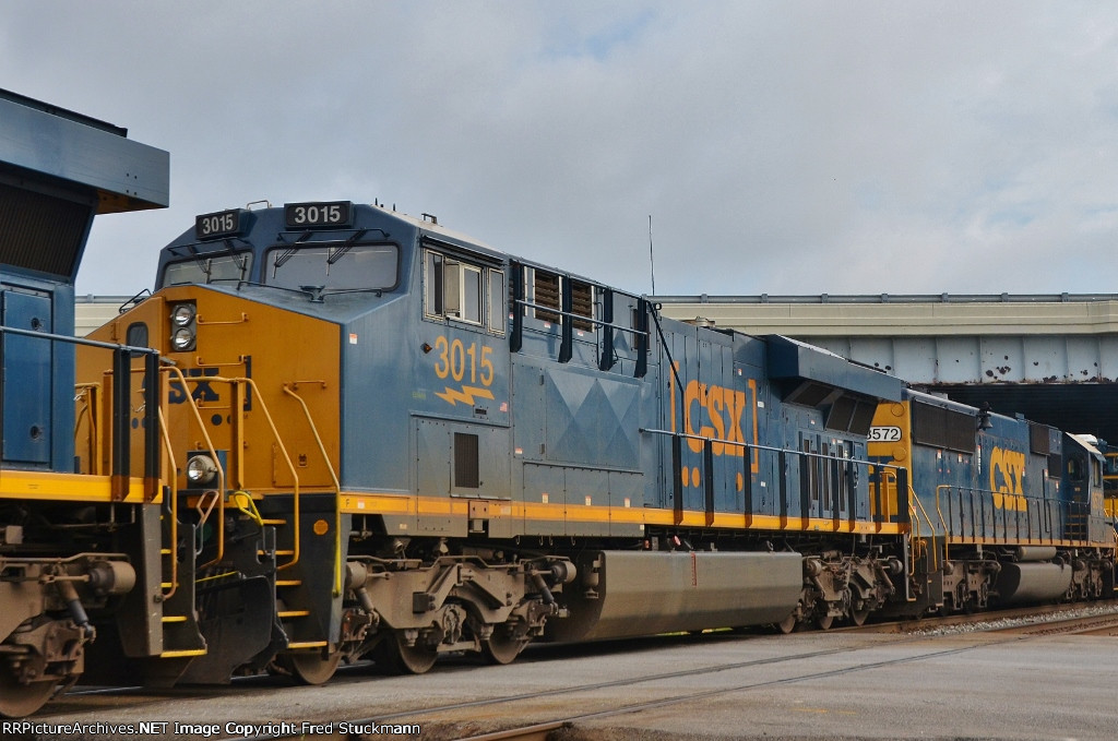 CSX 3015 iu followed by the 8572.
